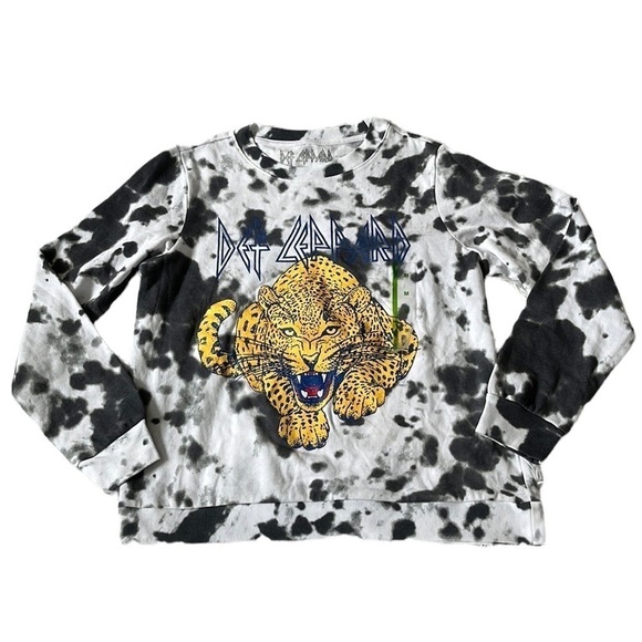 Def Leppard | Tops | Def Leppard Black White Tie Dye Tiger Print Crew ...